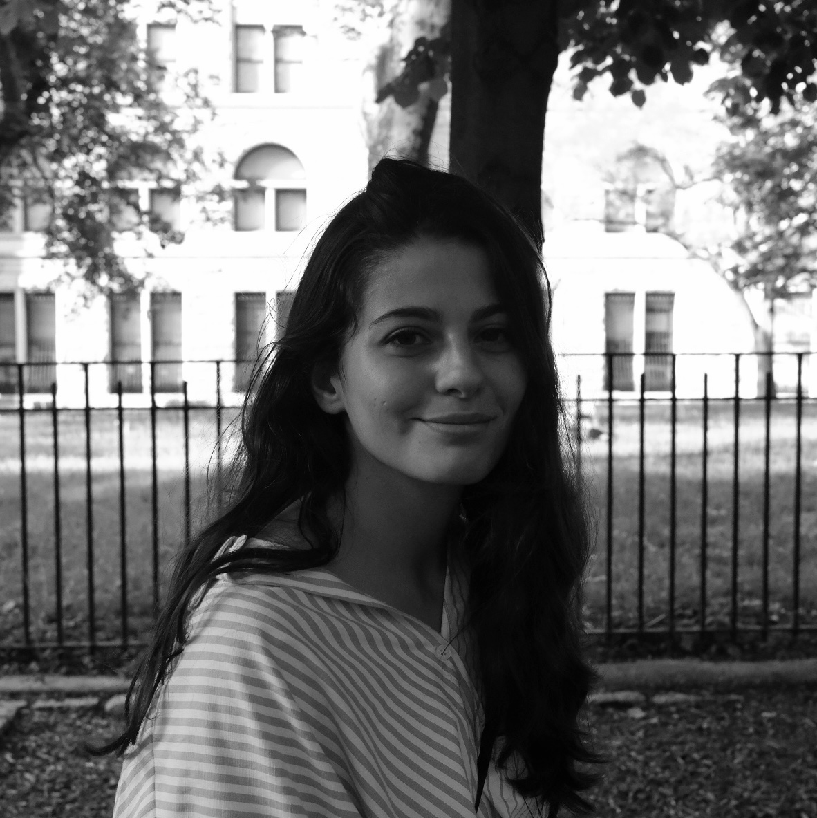 Angélica BRACHELENTE | Revue Miroir