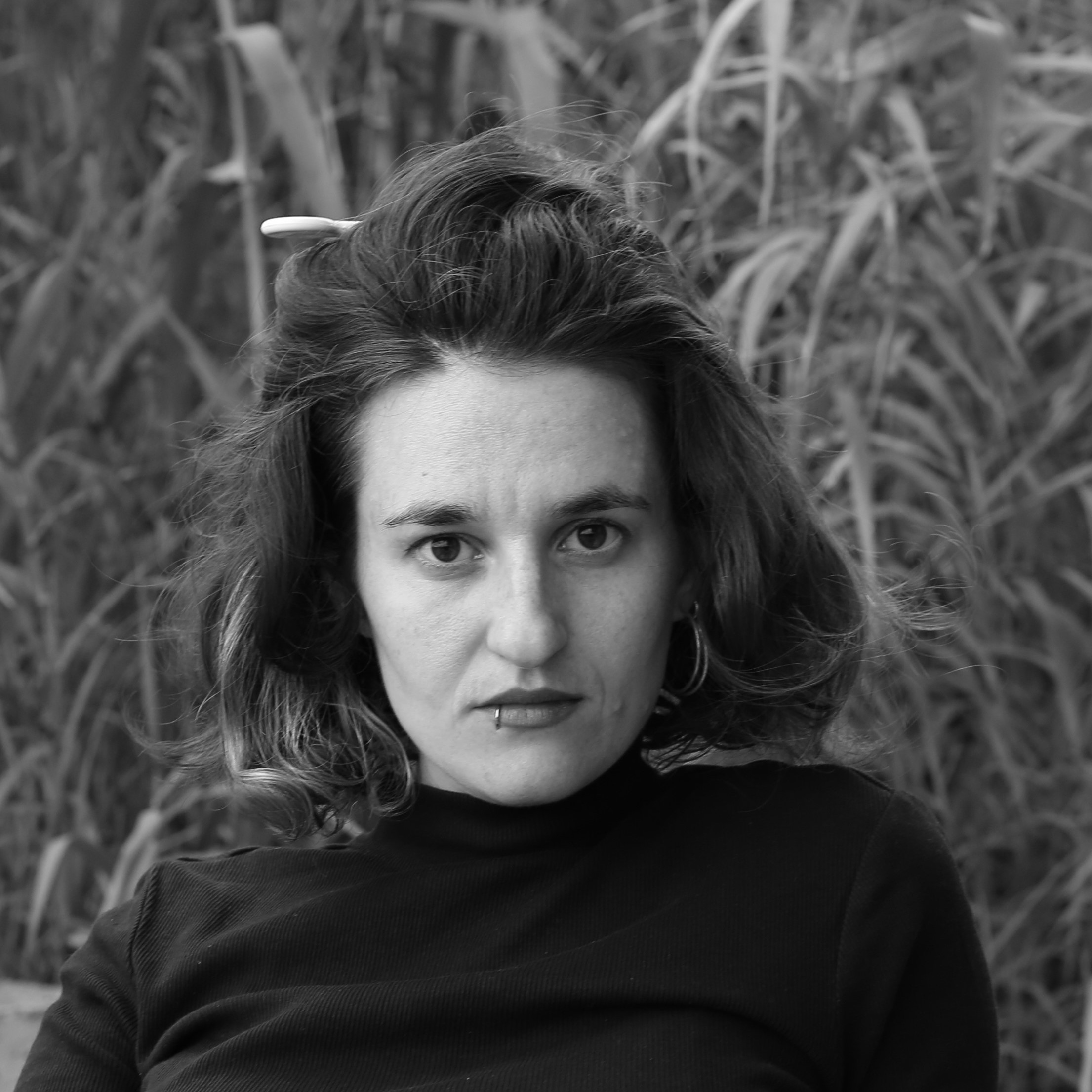 Lucie SEBESI | Revue Miroir